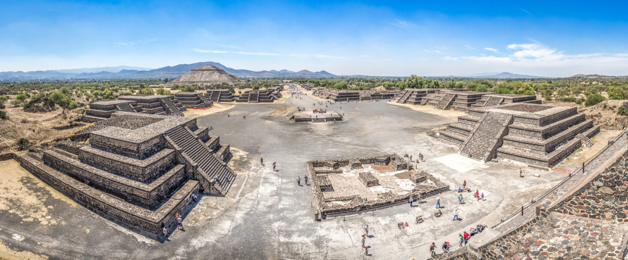 Giant pyramids and sinking churches – This Way to Spain